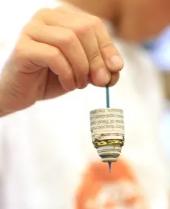 How to Make a Homemade Paper Top