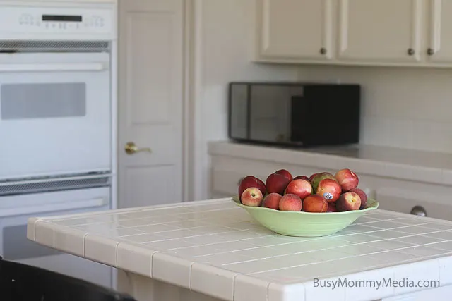 How to Clean your Kitchen in 10 Minutes or Less
