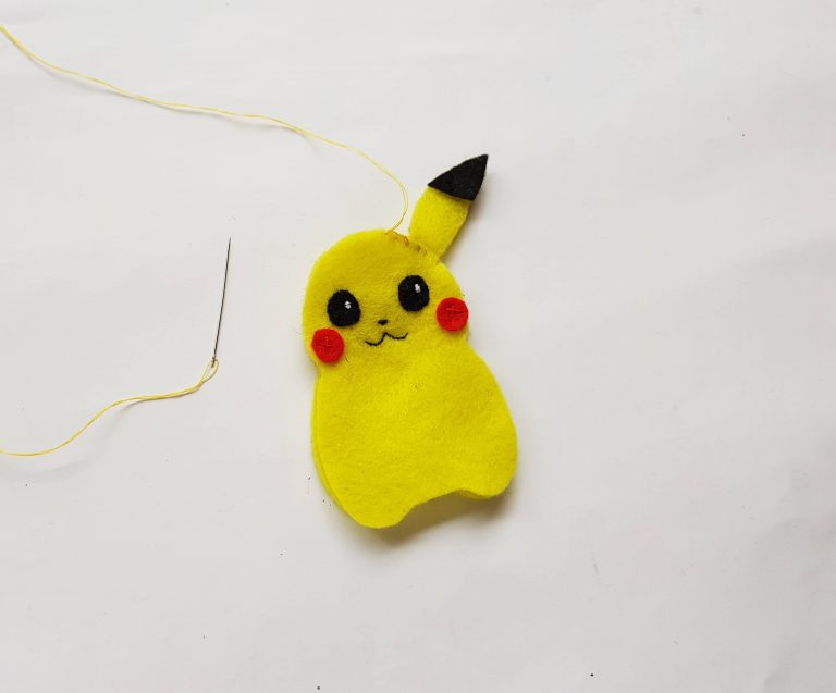 Pokémon Craft - DIY Felt Pikachu Plush