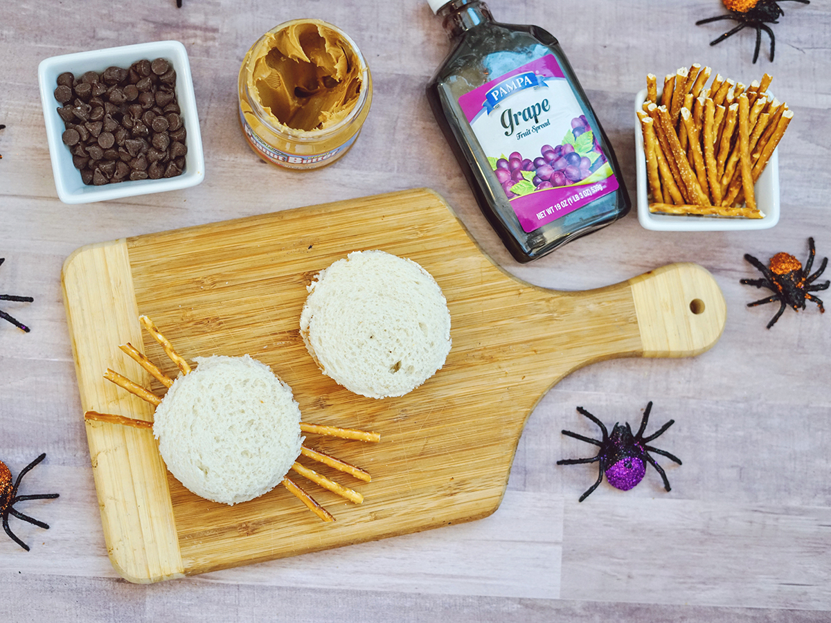 Easy Spider Sandwiches