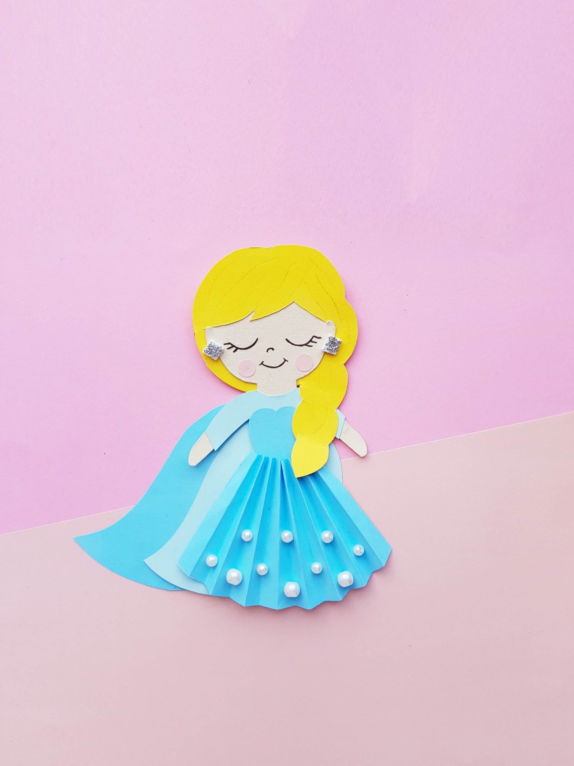 Queen Elsa - Frozen Craft for Kids (with Printable Template)