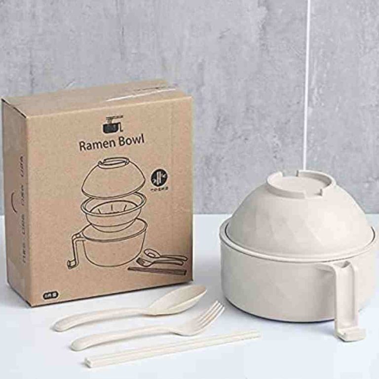 Dorm Room Essentials for Guys: College Freshman Checklist